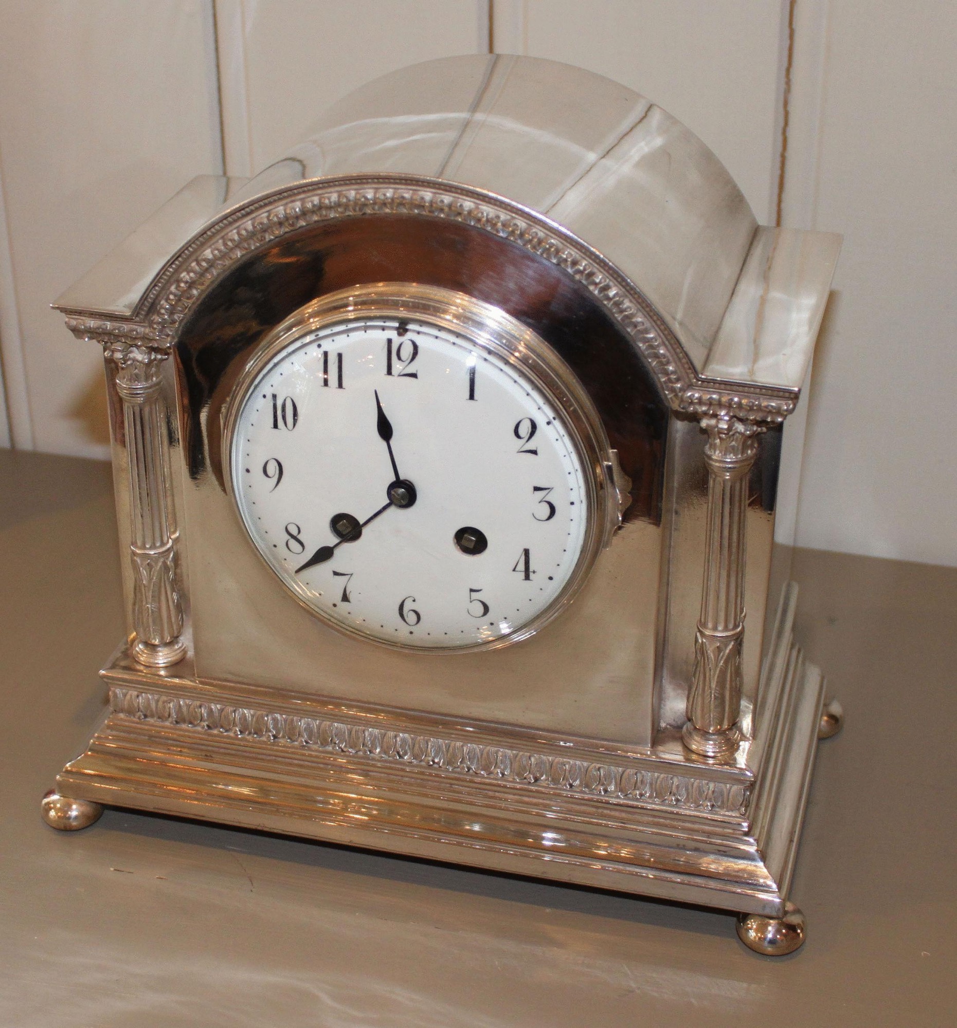 WORBOYS ANTIQUES & CLOCKS