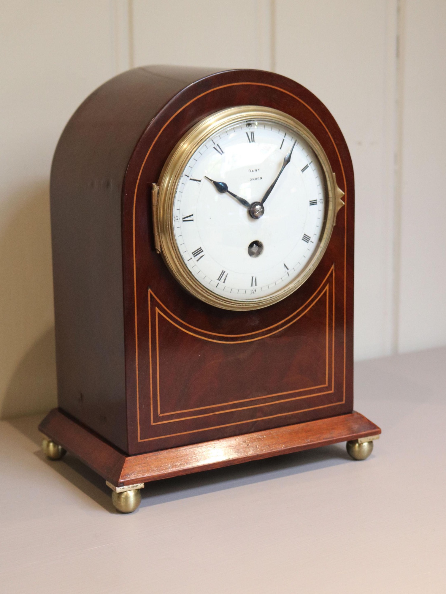 WORBOYS ANTIQUES & CLOCKS