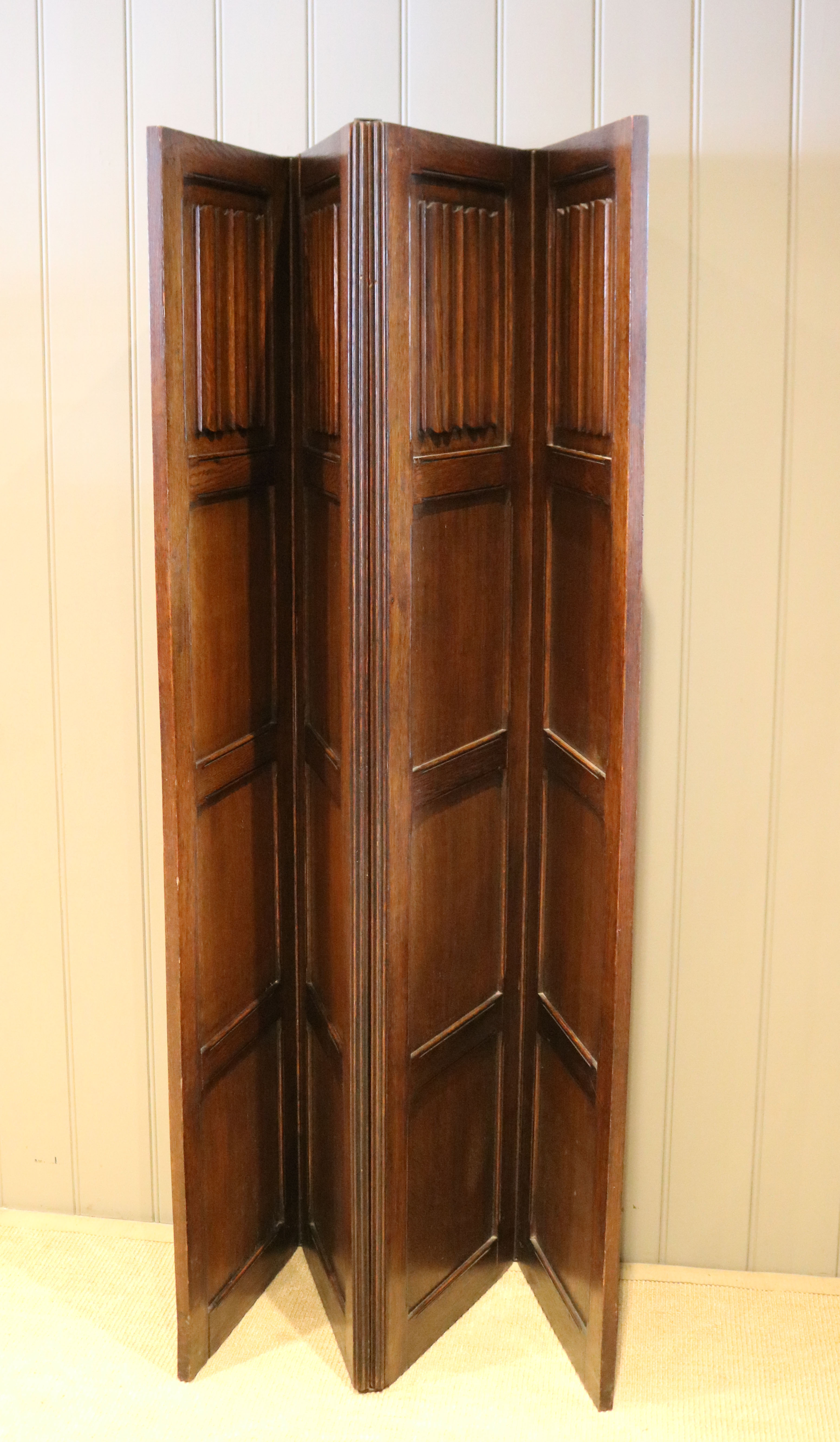 WORBOYS ANTIQUES & CLOCKS